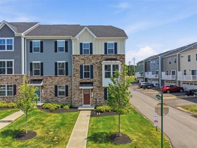 Spruce Rd, Gibsonia, Home For Sale