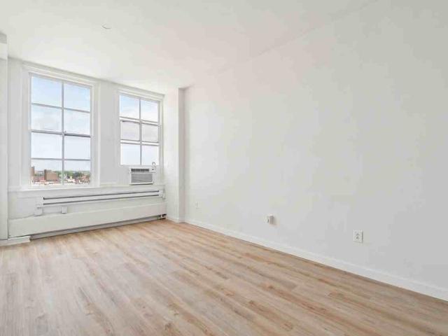 Spruce Tower 1 Bedroom Apartment for Rent at 1228 Spruce St, Philadelphia, PA 19107 Washington Square West