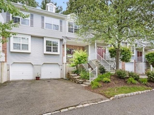 Spruce Ter, Mount Arlington, Condo For Sale
