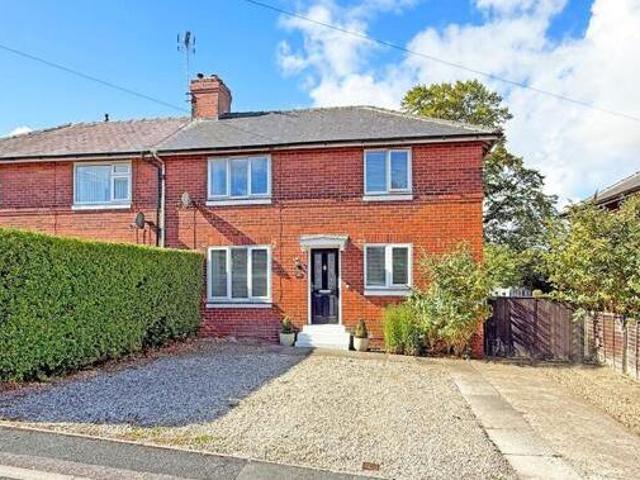 Spruisty Road, Harrogate, 3 Bedroom Semi detached