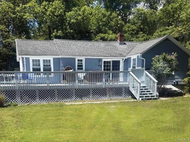 Springville Rd, Hampton Bays, Home For Sale