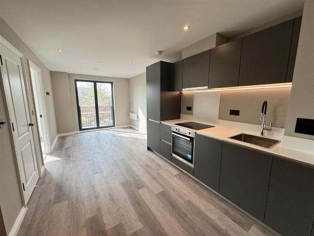 Springwell Gardens, Springwell Road, Leeds LS12, 1 bed flat to rent, £1,100 pcm | PrimeLocation