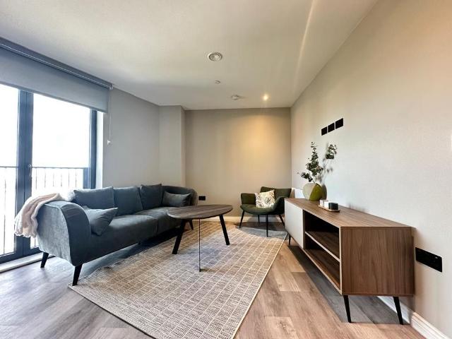 Springwell Gardens, Whitehall Road, Leeds City Centre LS12, 2 bed flat to rent, £1,400 pcm | PrimeLocation