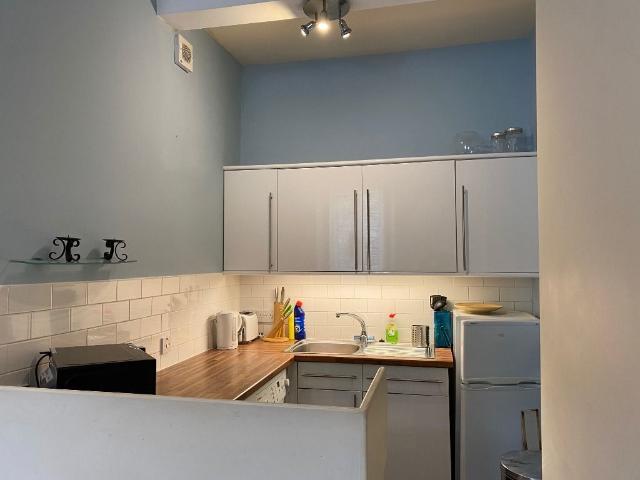 Springwell Place, Edinburgh EH11, 1 bed flat to rent, £1,100 pcm | PrimeLocation