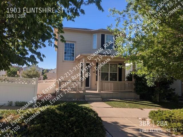 Spring Creek Home with your own Putting Green!
