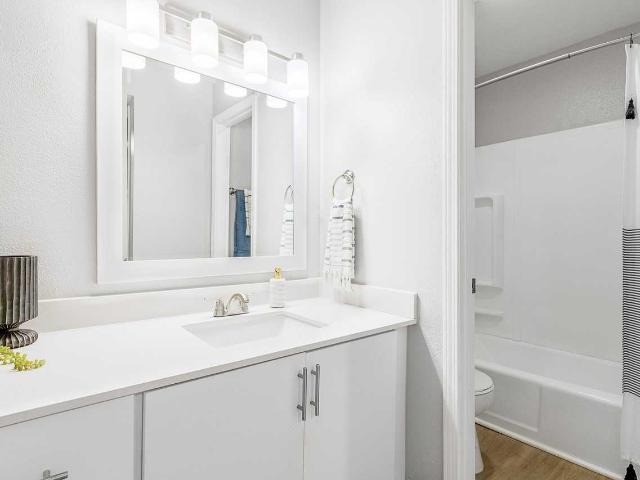 Spring Creek of Edmond Apartments 1 Bedroom Apartment for Rent at 777 E 15th St, Edmond, OK 73013