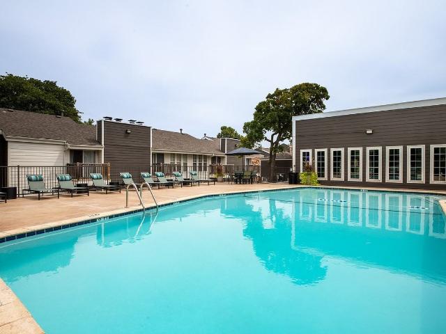 Spring Creek of Edmond Apartments 1 Bedroom Apartment for Rent at 777 E 15th St, Edmond, OK 73013