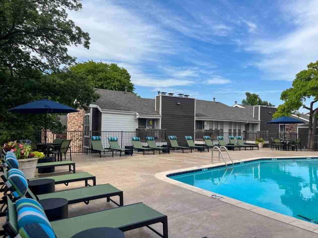 Spring Creek of Edmond Apartments 1 Bedroom Apartment for Rent at 777 E 15th St, Edmond, OK 73013