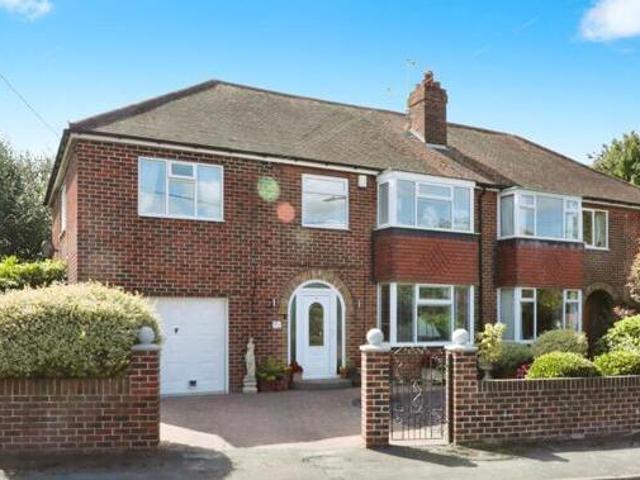 Spring Crescent, Sprotbrough, 4 Bedroom Semi detached