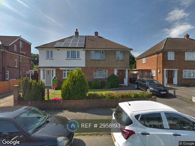 Spring Avenue, Egham TW20, Room to rent, £590 pcm | PrimeLocation