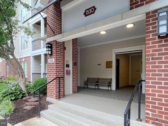 Spring Gate Dr Unit,mclean, Condo For Sale