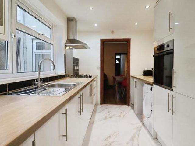 Spring Gardens Terrace, Adamsdown, 3 Bedroom Terraced