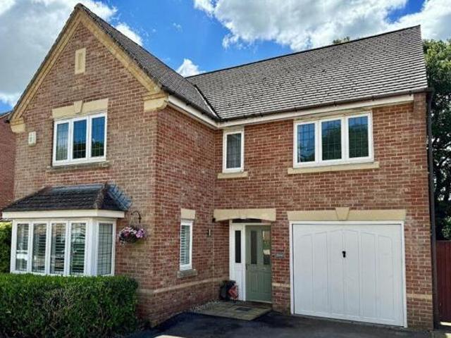 Spring Gardens, Newbury, 4 Bedroom Detached