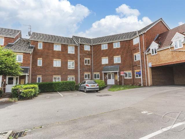 Spring Gardens, Nottingham NG8, 2 bed flat to rent, £875 pcm | PrimeLocation