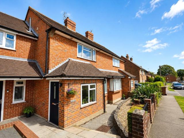 Spring Grove, Godalming, Surrey GU7, 2 bed terraced house to rent, £2,000 pcm | PrimeLocation