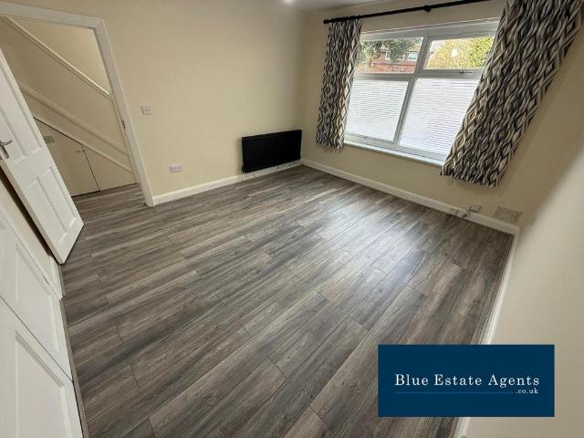 Spring Grove Road, Hounslow, TW3 4 bed semi detached house to rent £2,850 pcm £658 pw