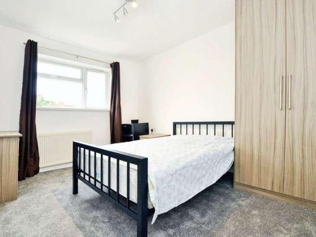 Spring Grove Road, Hounslow, TW3