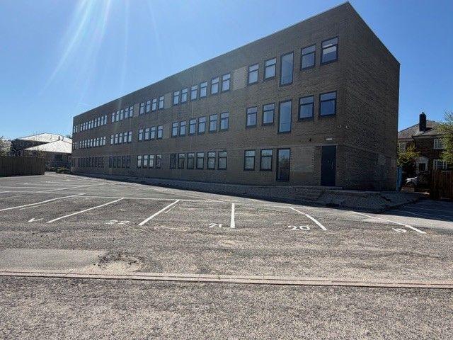 Spring Hall Lane, Halifax HX1, 1 bed flat to rent, £600 pcm | PrimeLocation