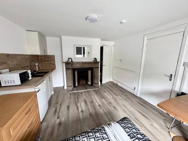 Spring Head, Wednesbury WS10, Room to rent, £910 pcm | PrimeLocation