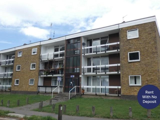 Spring Lane, Canterbury, Kent, CT1 2 bed flat to rent £1,150 pcm £265 pw
