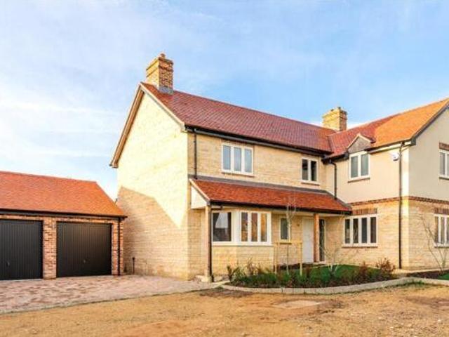Spring Lane, Stagsden, 5 Bedroom Detached