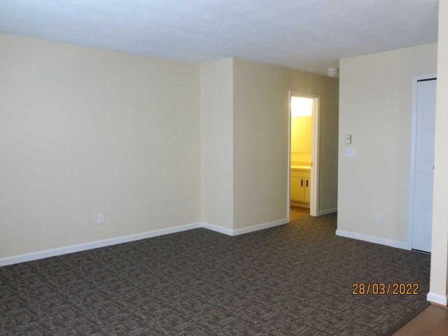 Spring Manor Apartments 2 Bedroom Apartment for Rent at 2227 2227 & 2229 Spring Ave, New Albany, IN 47150