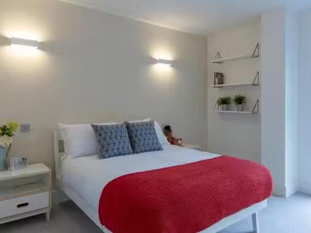 Spring Mews The Apartments 1 bed Flat Diamond