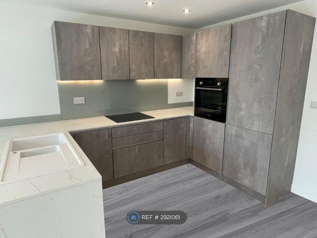 Spring Meadows, Leeds BD11, 4 bed end terrace house to rent, £2,200 pcm | PrimeLocation