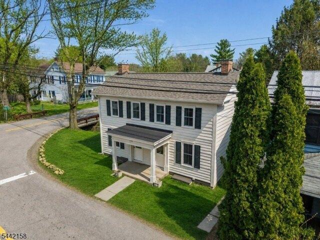 Spring Mills Rd, Alexandria Township, Home For Sale