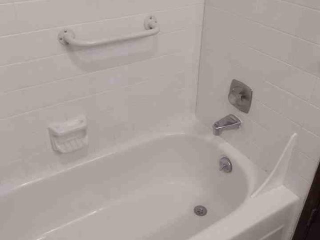 Spring Studio Apartment for Rent at 1475 W 13th Ave, Eugene, OR 97402 Jefferson Westside