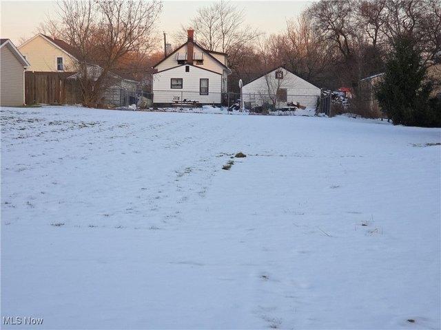 Spring St, Ravenna, OH 44266
