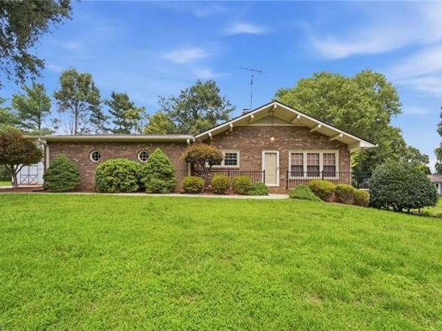 Spring St, Yadkinville, Home For Sale