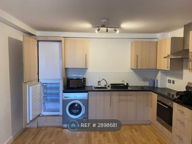 Spring Street, Hull HU2, 2 bed flat to rent, £650 pcm | PrimeLocation