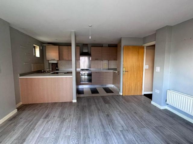 Spring Place, Barking IG11 2 bed ground floor flat to rent £1,700 pcm £392 pw