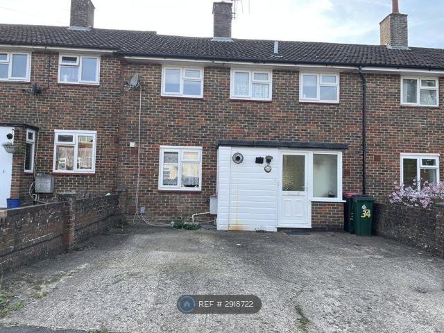 Spring Plat, Crawley RH10, 3 bed terraced house to rent, £1,850 pcm | PrimeLocation