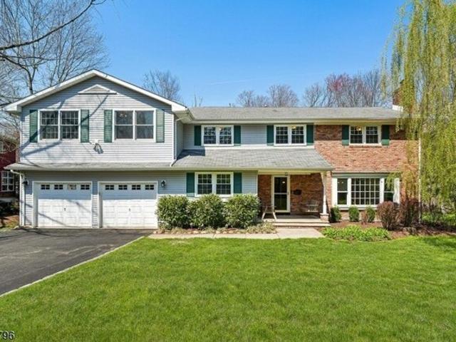 Spring Ridge Dr, Berkeley Heights Twp, Home For Sale