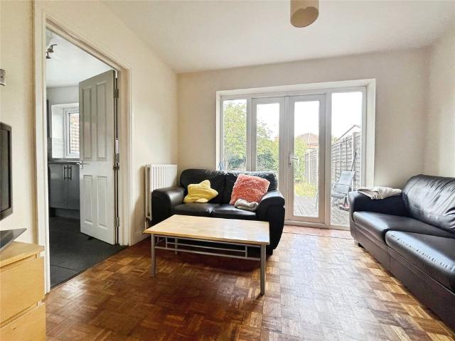 Spring Rise, Egham, Surrey, TW20 9PE