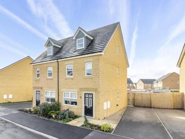 Spring Wood Crescent, Bramhope, 3 Bedroom Semi detached