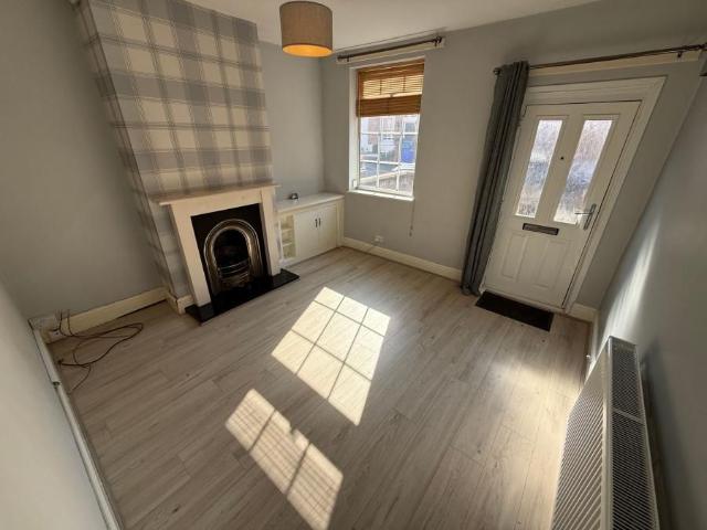 Spring Terrace Road, Burton On Trent, DE15