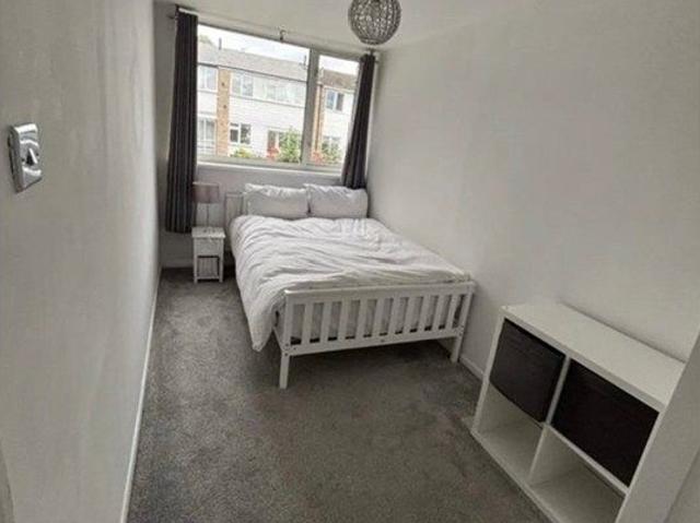 Spring Vale, Greenhithe DA9, 3 bed shared accommodation to rent, £850 pcm | PrimeLocation