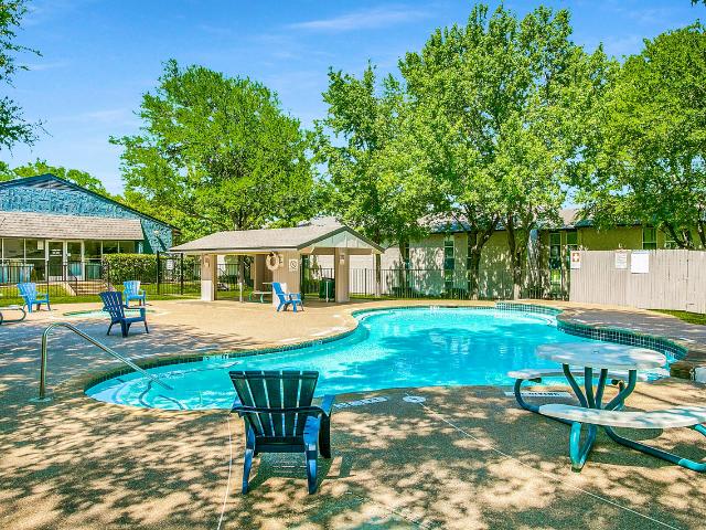 Spring Valley Apartments 1 Bedroom Apartment for Rent at 807 S Main St, Euless, TX 76040