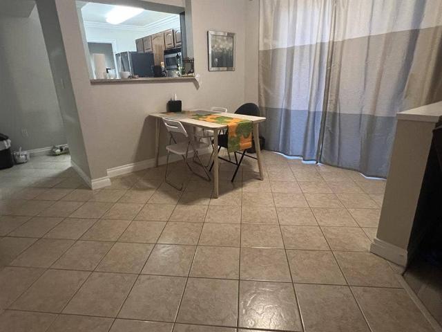 Spring Valley: private bathroom
