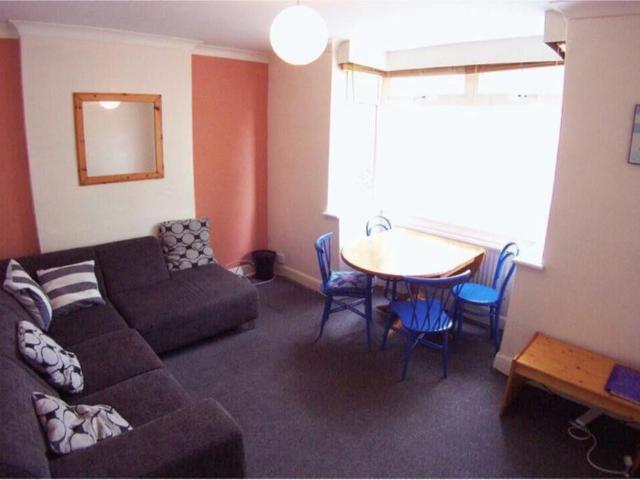 Springbank Crescent, Leeds LS6, 3 bed shared accommodation to rent, £542 pppm | PrimeLocation