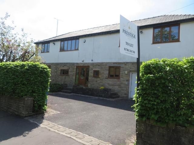 Springbank Lane, Bamford, OL11 5 bed detached house to rent £2,600 pcm £600 pw