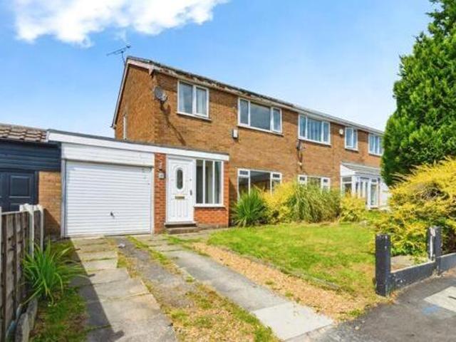 Springclough Drive, Manchester, 3 Bedroom Semi detached