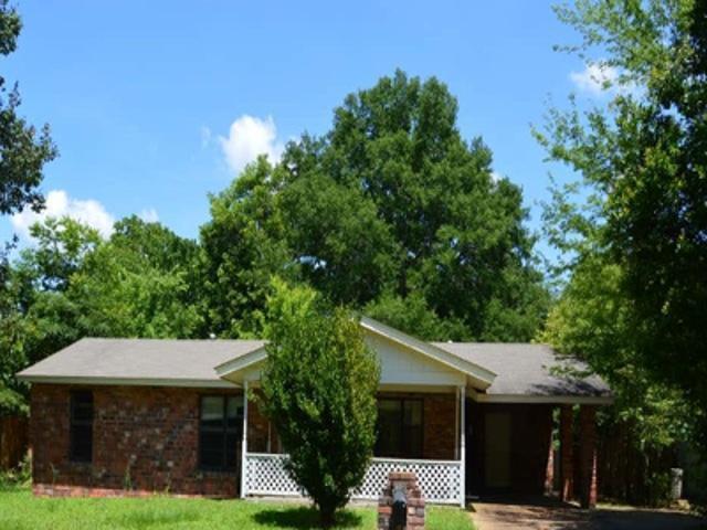 Springdale Dr