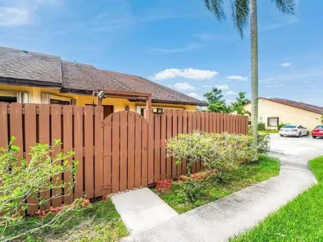 Springdale, PALM SPRINGS, FL 33461