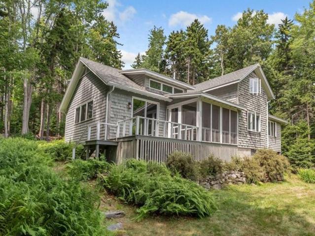 Springettes Rd, Chebeague Island, Home For Sale
