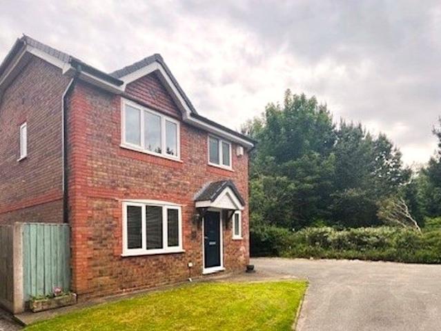 Springfield Avenue, Kirkham, Preston PR4, 3 bed detached house to rent, £1,100 pcm | PrimeLocation
