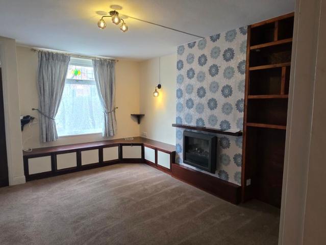 Springfield Avenue, Stockport SK6, 3 bed property to rent, £1,350 pcm | PrimeLocation
